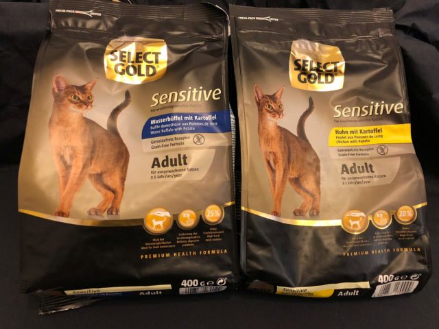SELECT GOLD Test - Was kann das Katzenfutter von Fressnapf?